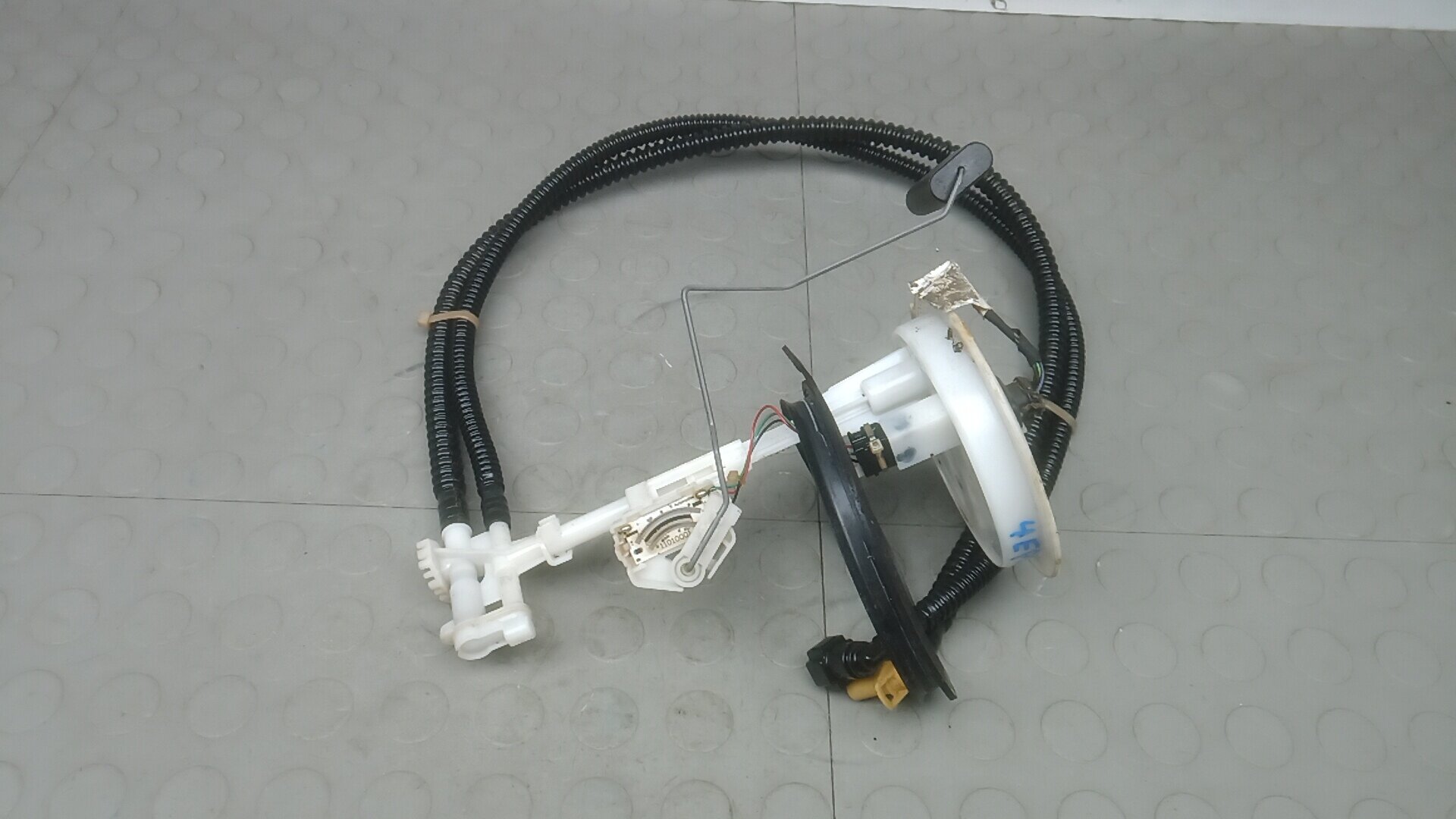 Датчик уровня топлива VOLKSWAGEN TIGUAN 1