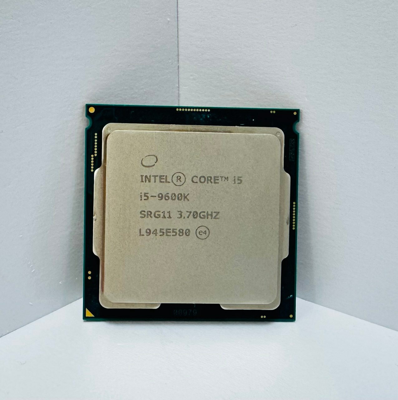 Процессор Intel Core i5-9600K 1151 V2 сокет