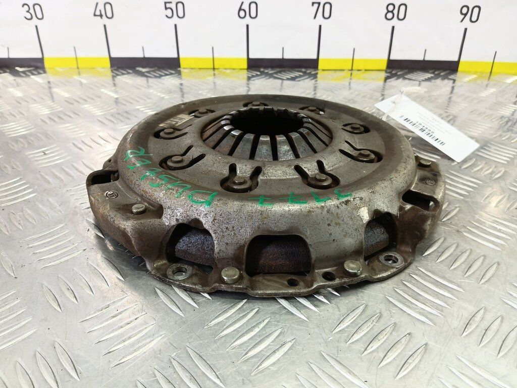 Корзина сцепления Б/У для Renault Duster I (2010—2015) 8200749475