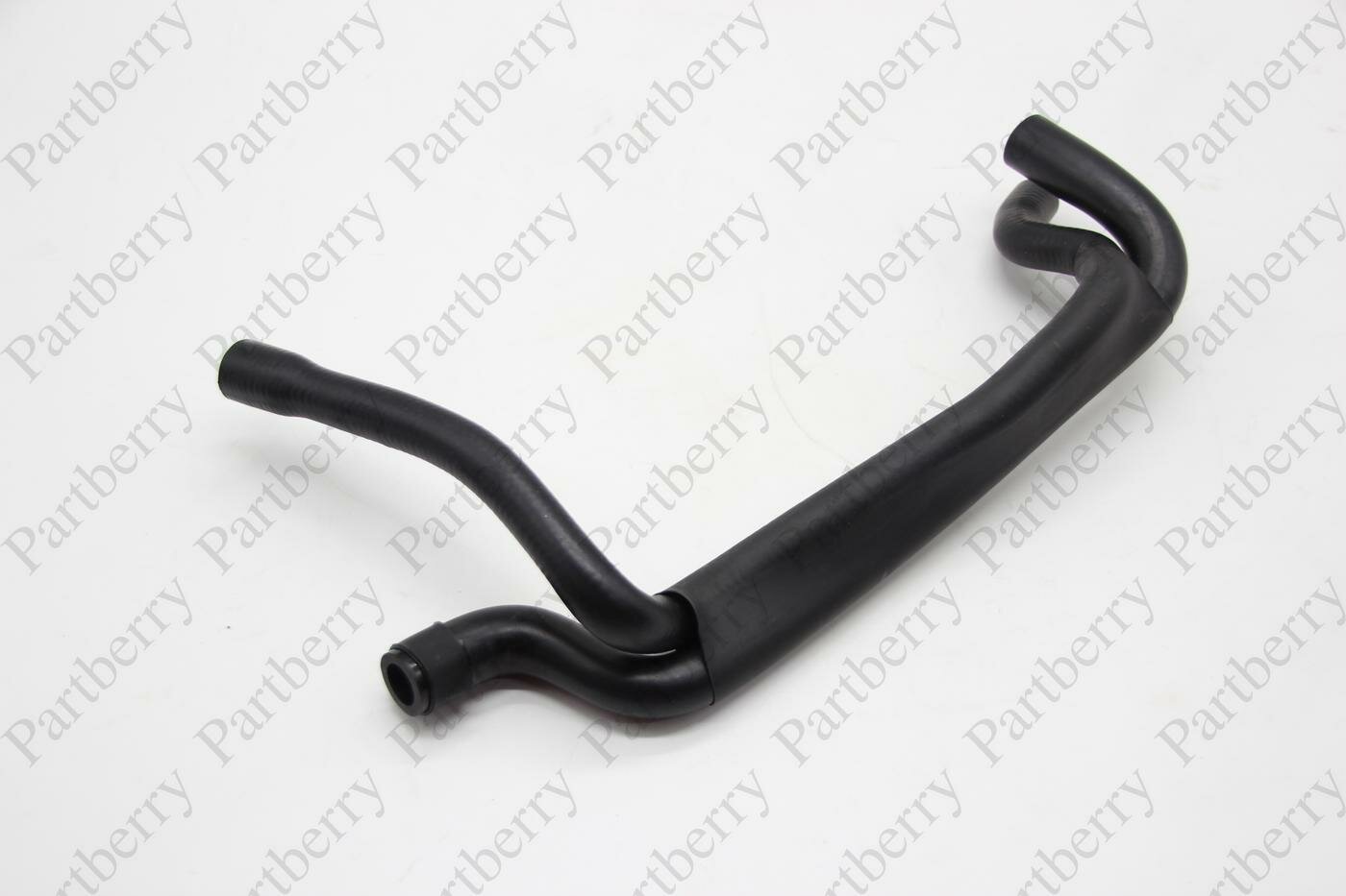 Патрубок вентиляции картера PARTBERRY PB590634 для BMW 11151743386, BMW 11151247743, BMW 11157501567.