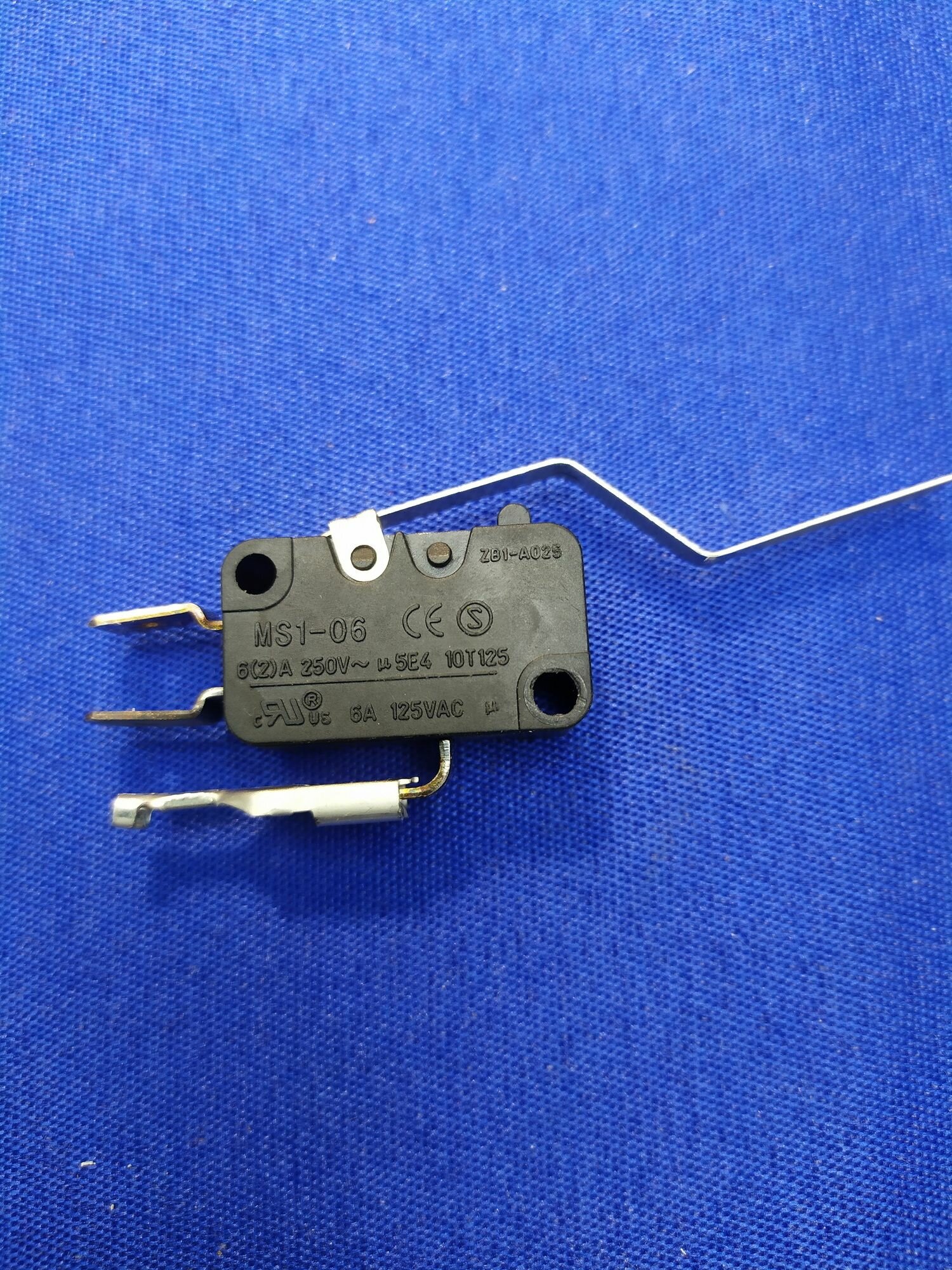 MS1-06 ZB1-A025 Микропереключатель трехпозиционный для ZWM 454WH Hansa Посудомоечная машина Другое арт. 14140