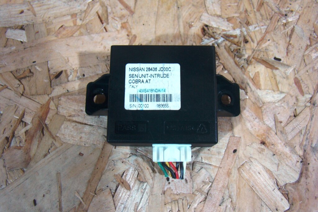 Nissan Qashqai J10 Блок управления центр замком 28436JD00C
