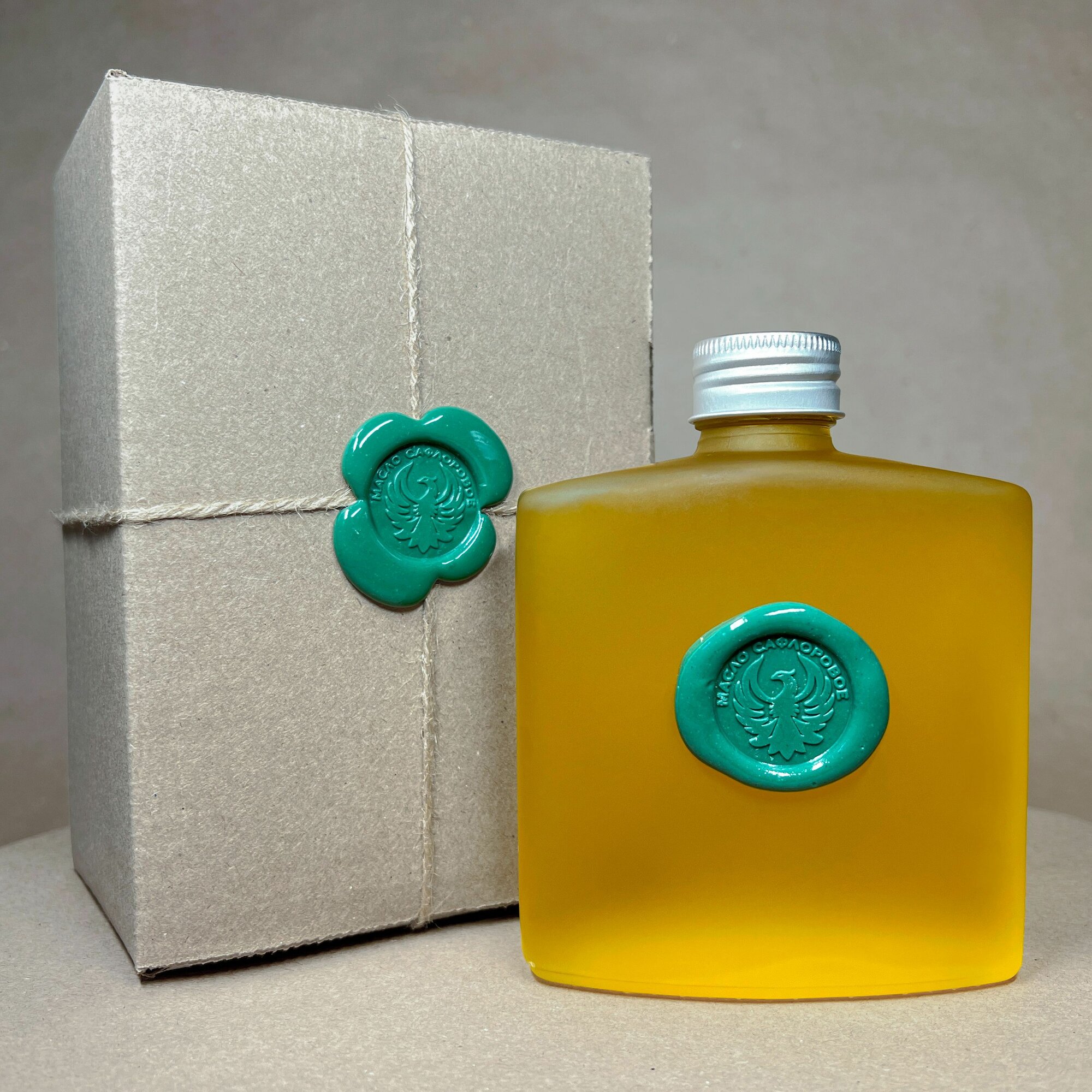 Масло сафлоровое первого холодного отжима Vegan Mix 300 мл