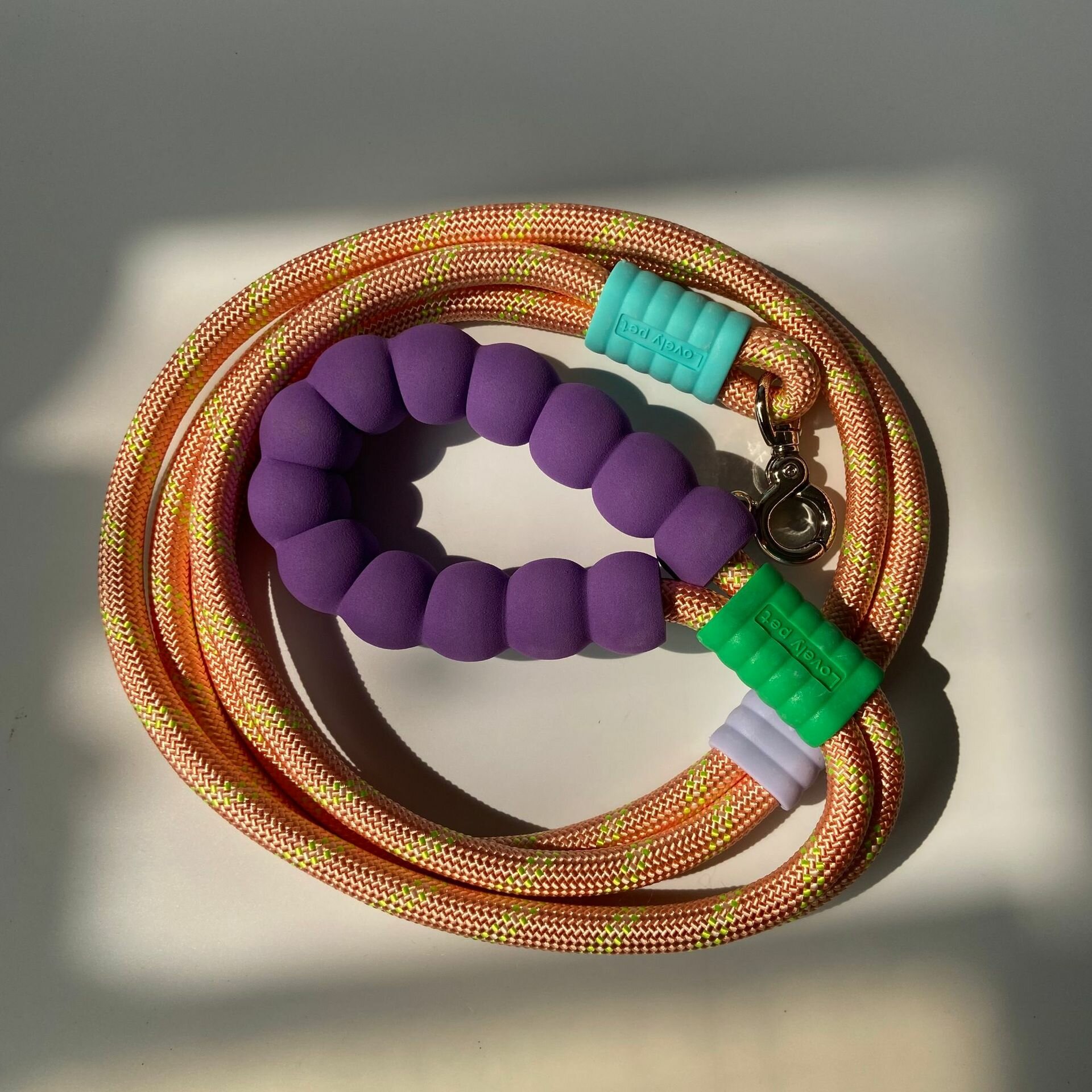 Домашние животные Светоотражающие тяговые цепи Собачьи цепи Большие собаки могут тянуть на талию Многоцветная