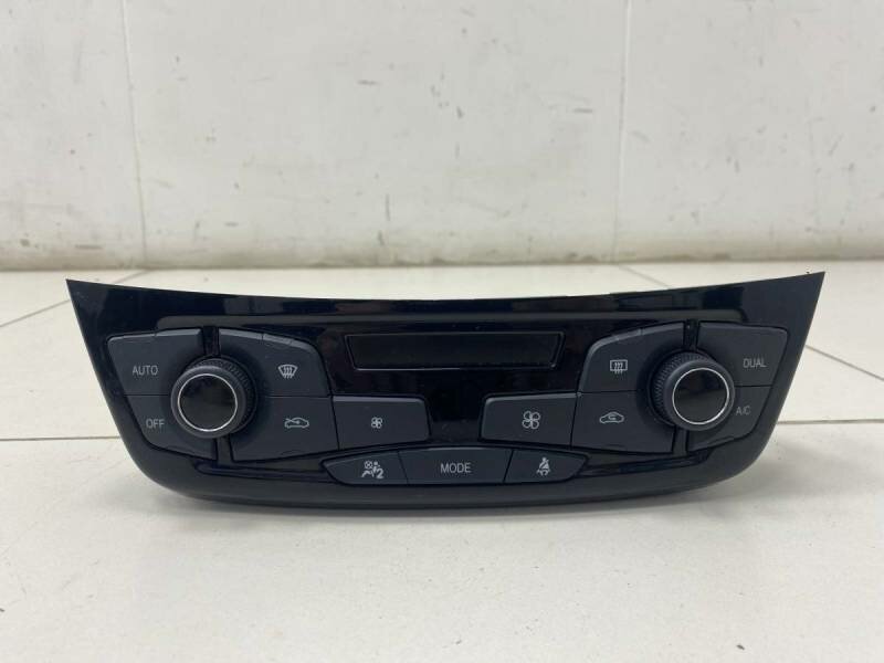 Блок управления климатической установкой Haval H6 2014 кат.номер: 8112200XKZ36A