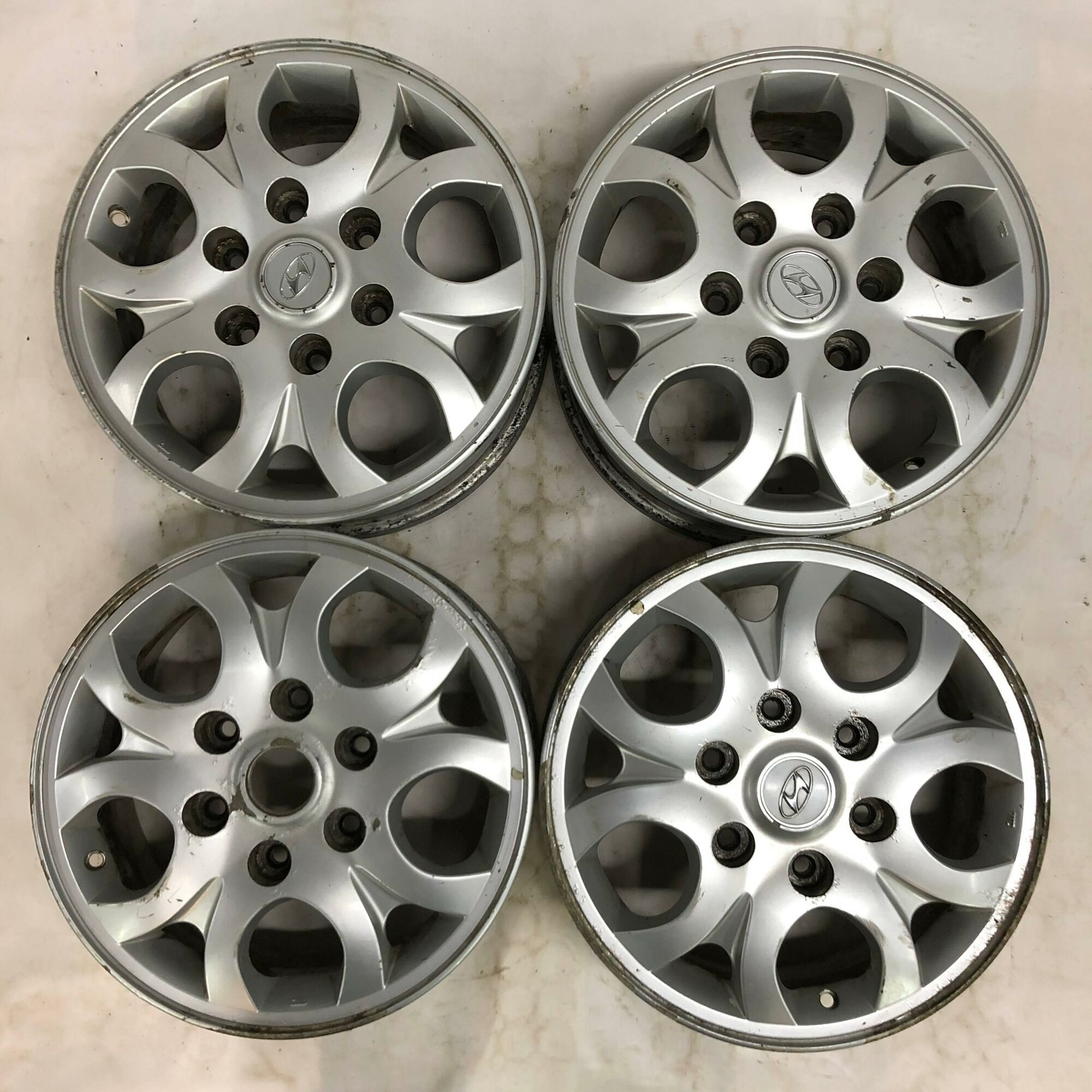 Колесные диски Hyundai 16x6.5 PCD 6x139.7 D92.1 ET56 (оригинал)