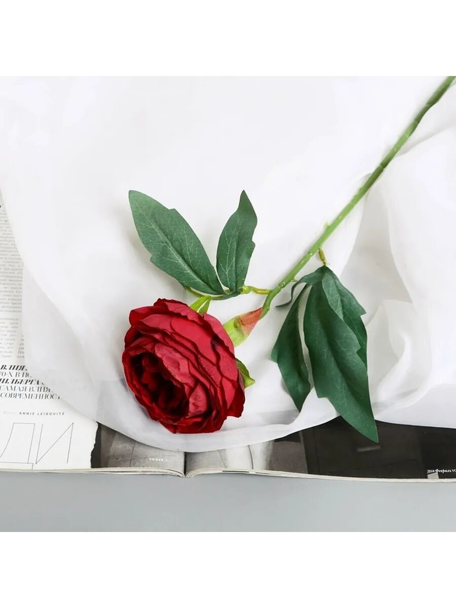 Искусственный пион бордового цвета, 45 см