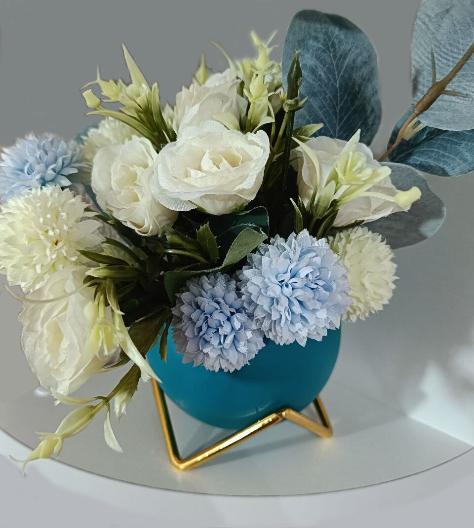 Букет в вазе для декора интерьера