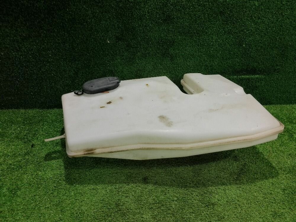 Бачок омывателя Lada Largus Б/У с пробегом