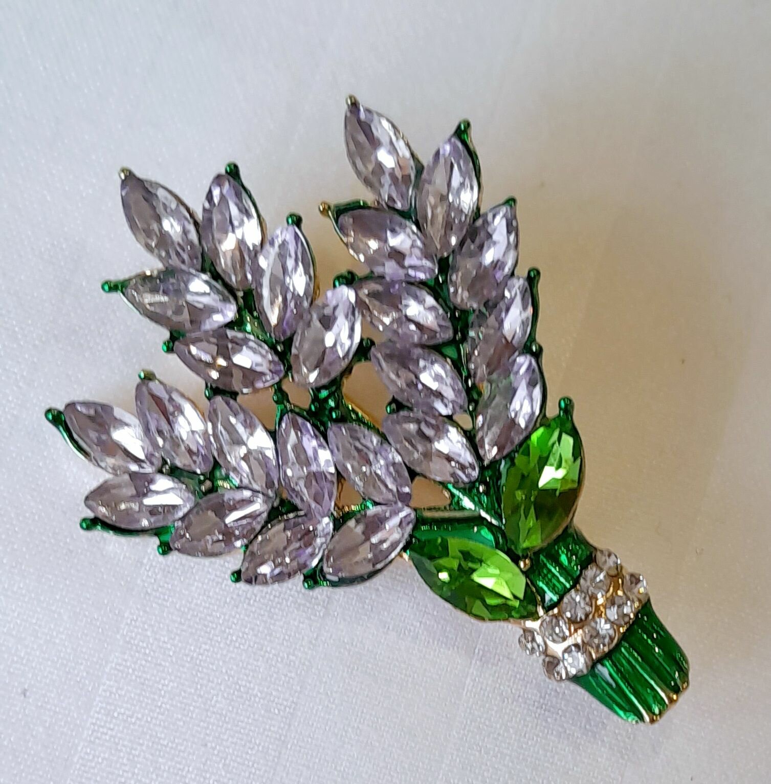 Брошь, кристалл, искусственный камень, стразы