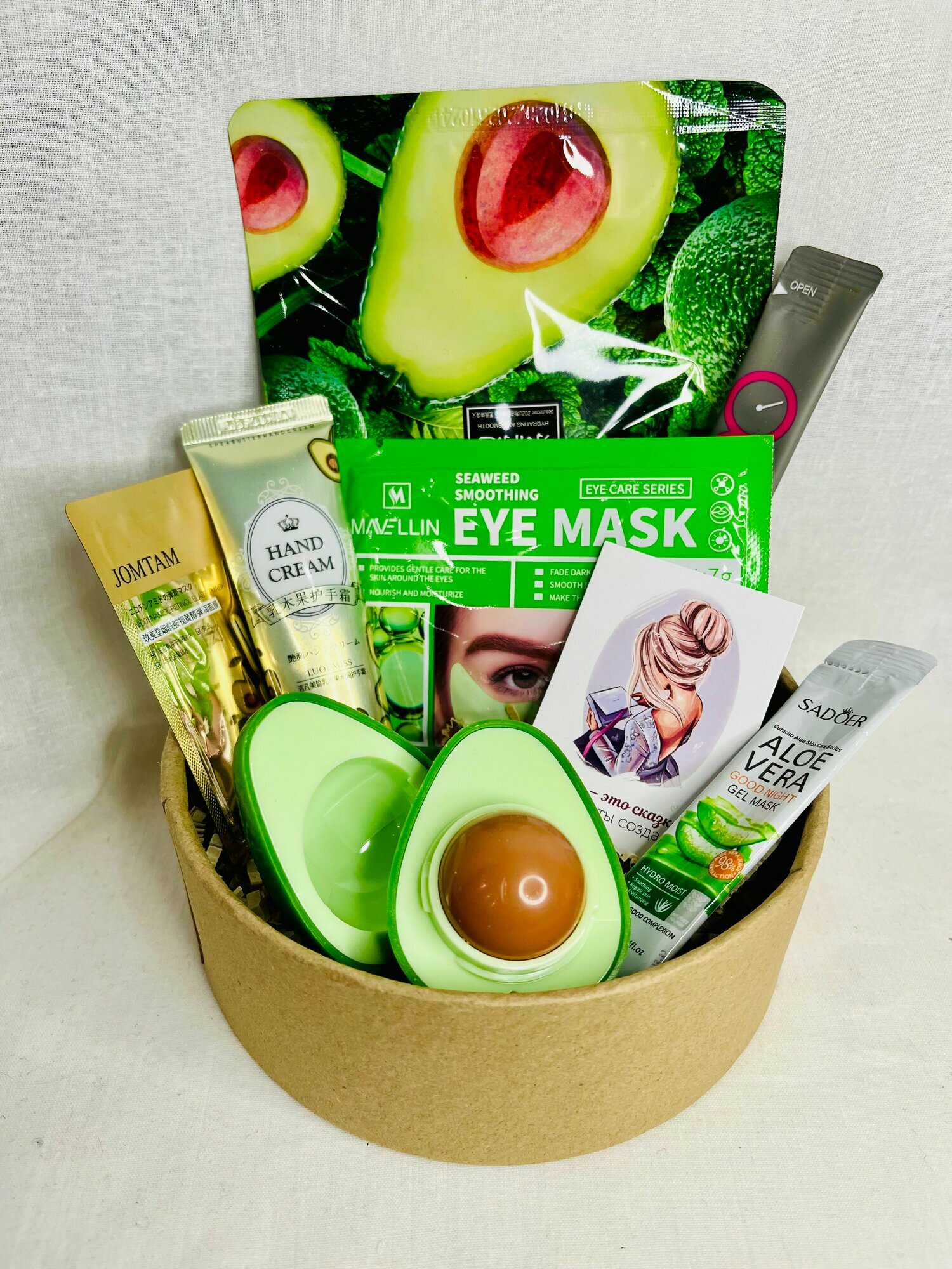 Подарочный набор "Beauty Box", для женщин на 8 марта ручная работа, в подарочной упаковке, подарок подруге