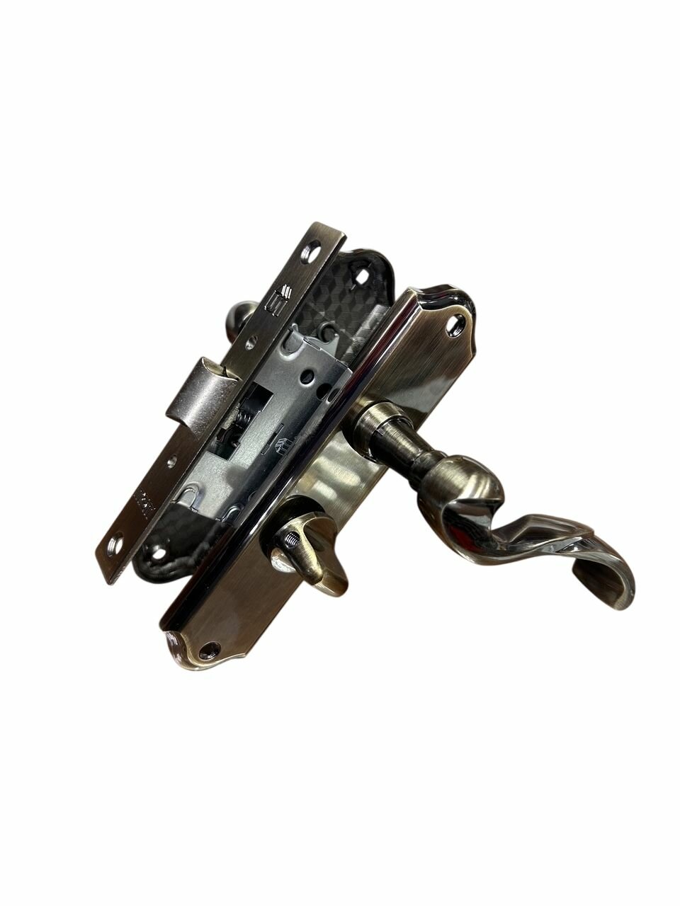 Комплект ручки на планке с фиксатором 47 мм и замок L 47 MSM 160 A AB Бронза