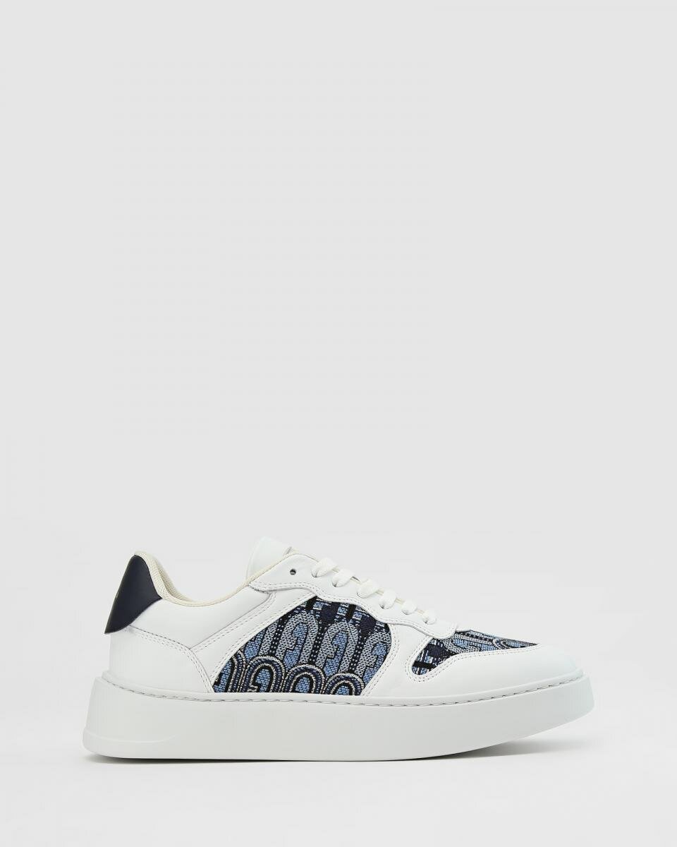 Кроссовки сникерсы