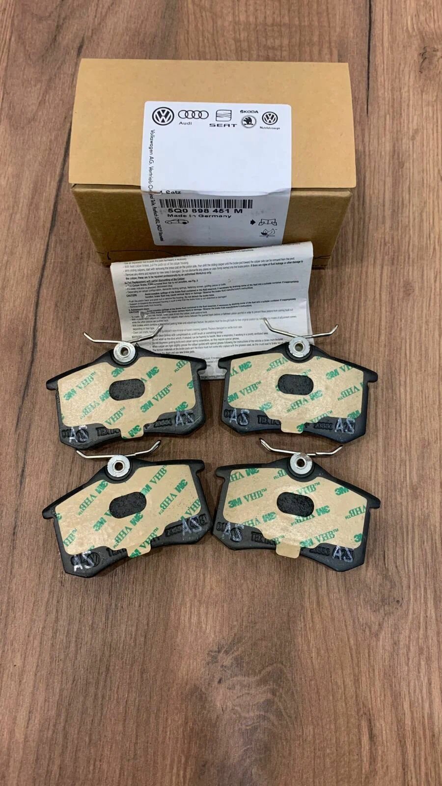 Колодки тормозные задние VAG 5Q0698451M Golf, Golf Plus, Passat, Jetta, Polo