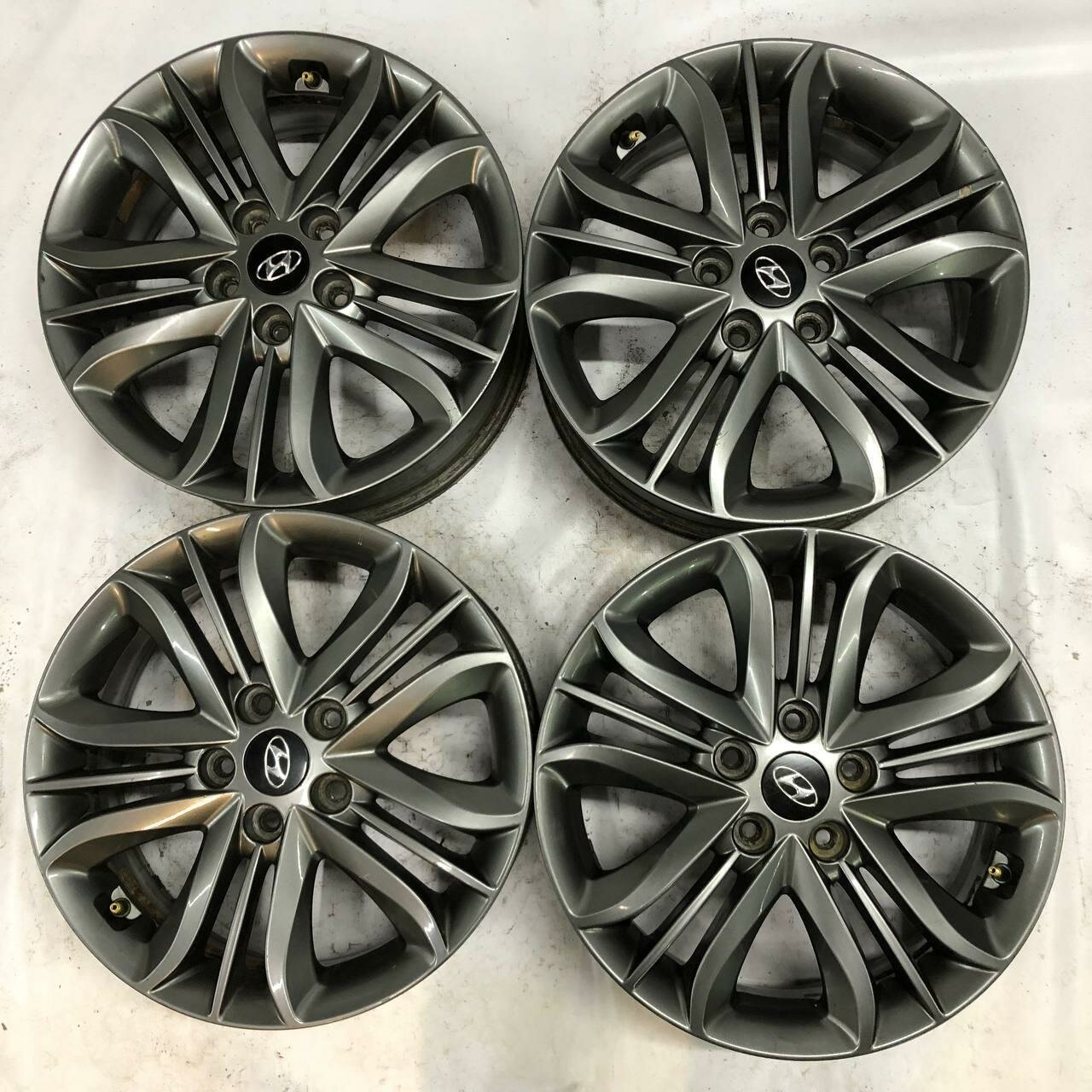 Колесные диски Hyundai 17x6.5 PCD 5x114.3 D67.1 ET51 (оригинал)