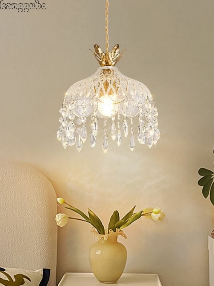 Стеклянная люстра