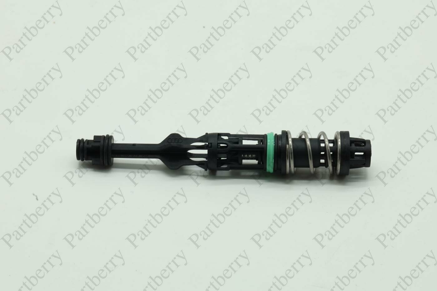 Трубка корпуса масляного фильтра PARTBERRY PB572736 для VAG 06L115678Q.