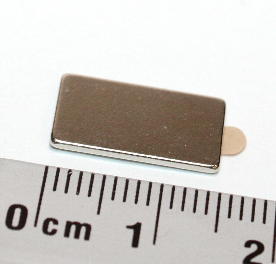 Магнит прямоугольный с клеевым слоем -100- 15x8x1mm N38 (2кг.), неодимовый
