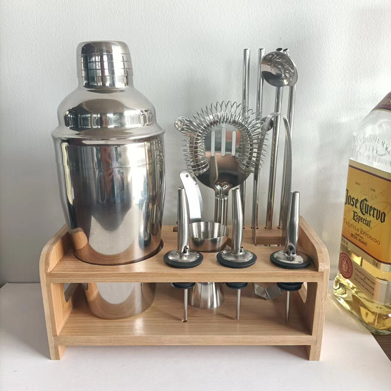 Набор бармена из нержавеющей стали, коктейльный шейкер, полный набор для бара и ночного клуба с бамбуковой подставкой и инструментами для смешивания