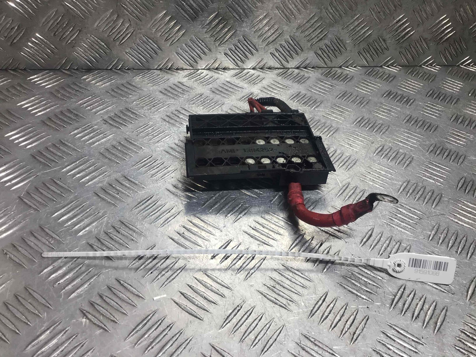 Б/У Блок предохранителей Ford Fiesta 5 поколение (2001-2007) 2002 г.