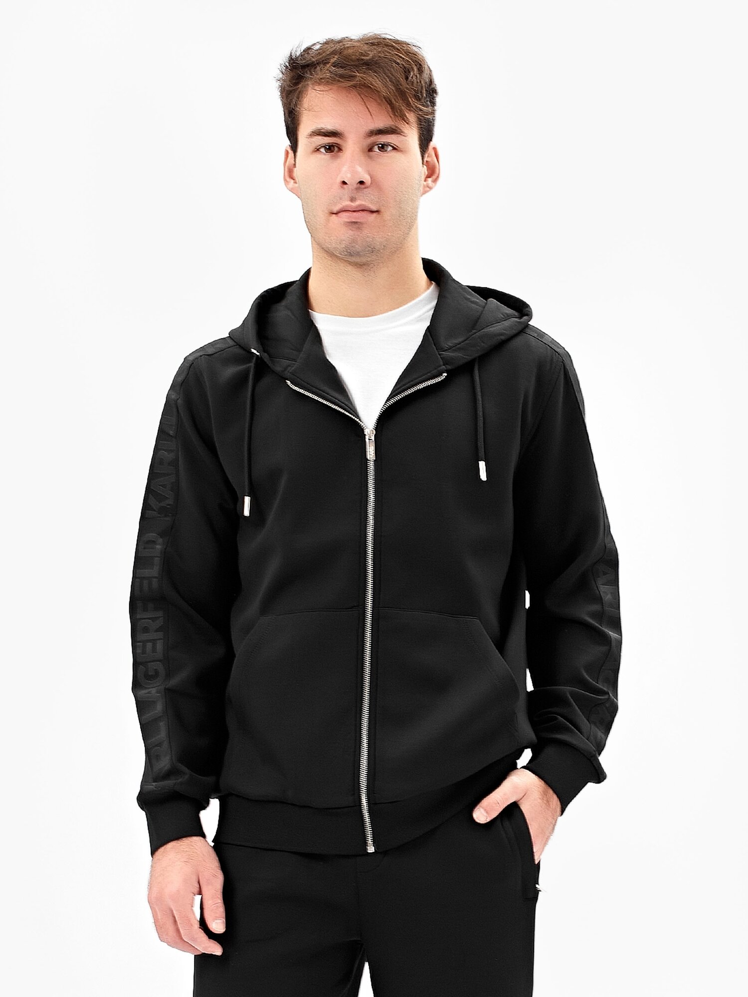 Куртка спортивная