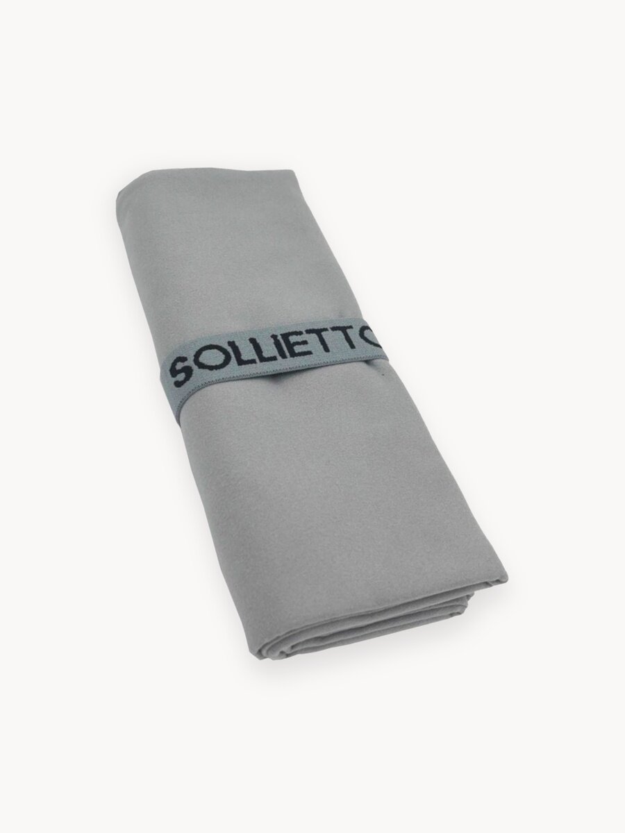 Полотенце спортивное из микрофибры SOLLIETTO, 140 x 70 см, серое