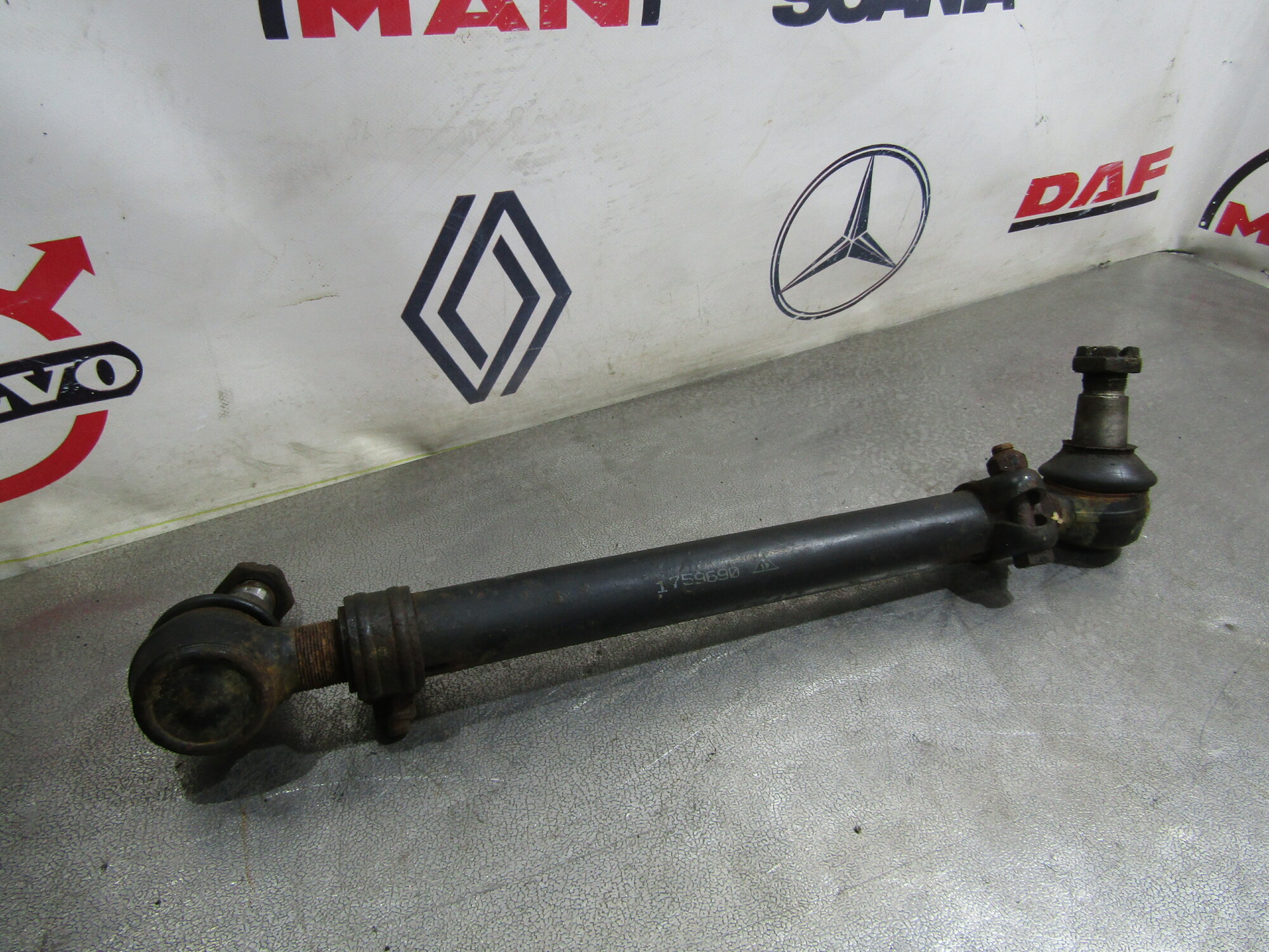 Тяга рулевая продольная Scania P, G, R