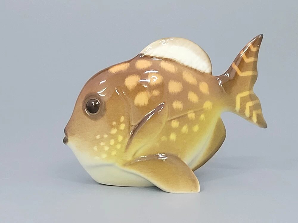 Фарфоровая скульптура Рыба-бабочка (малая) цвет Желтый, Императорский фарфоровый завод , мягкий фарфор
