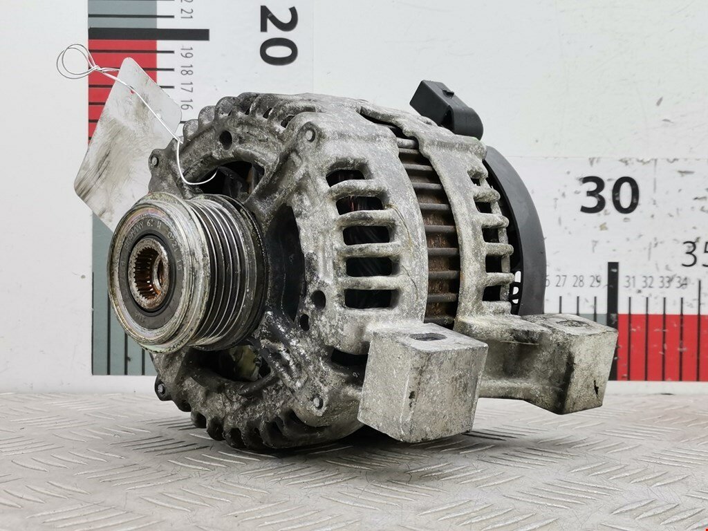 Генератор Volvo XC70 2 30773111 арт. 2220809