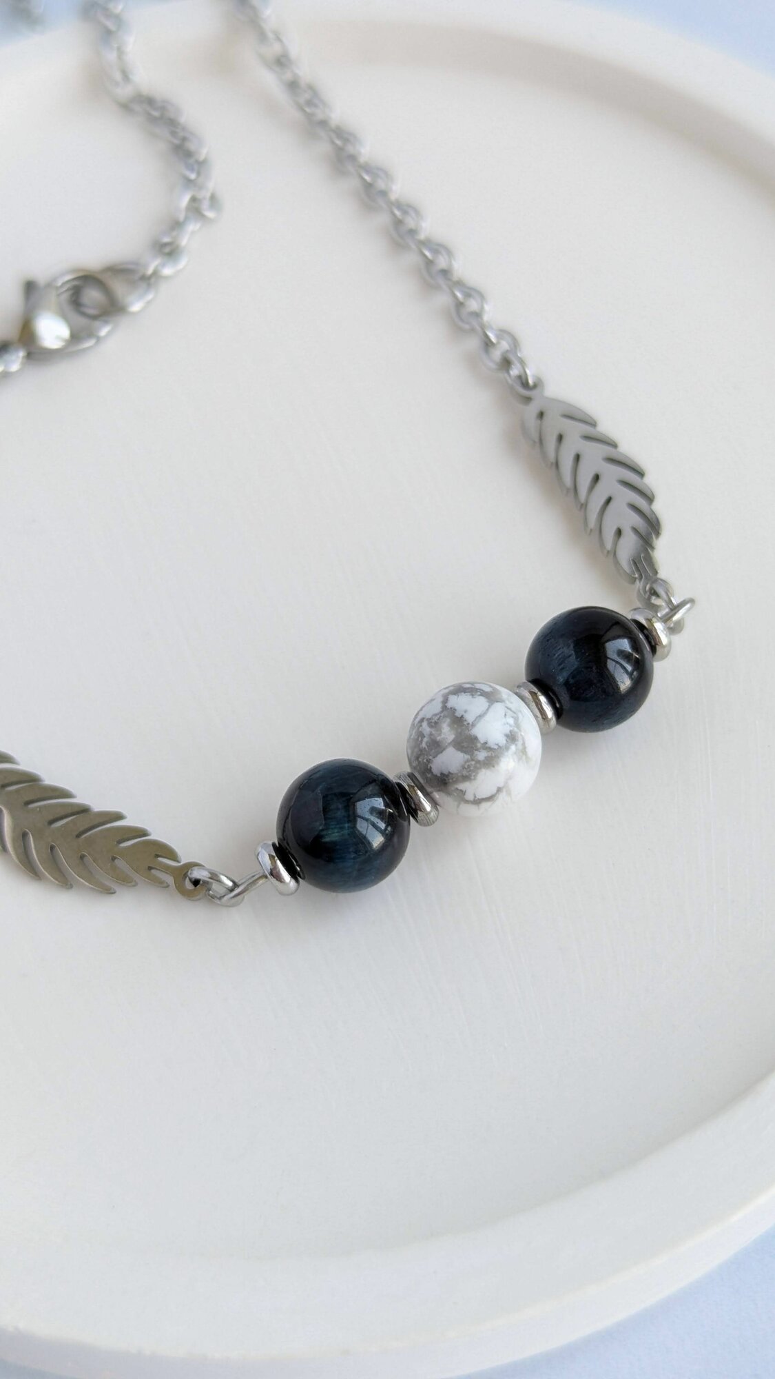 Колье, говлит