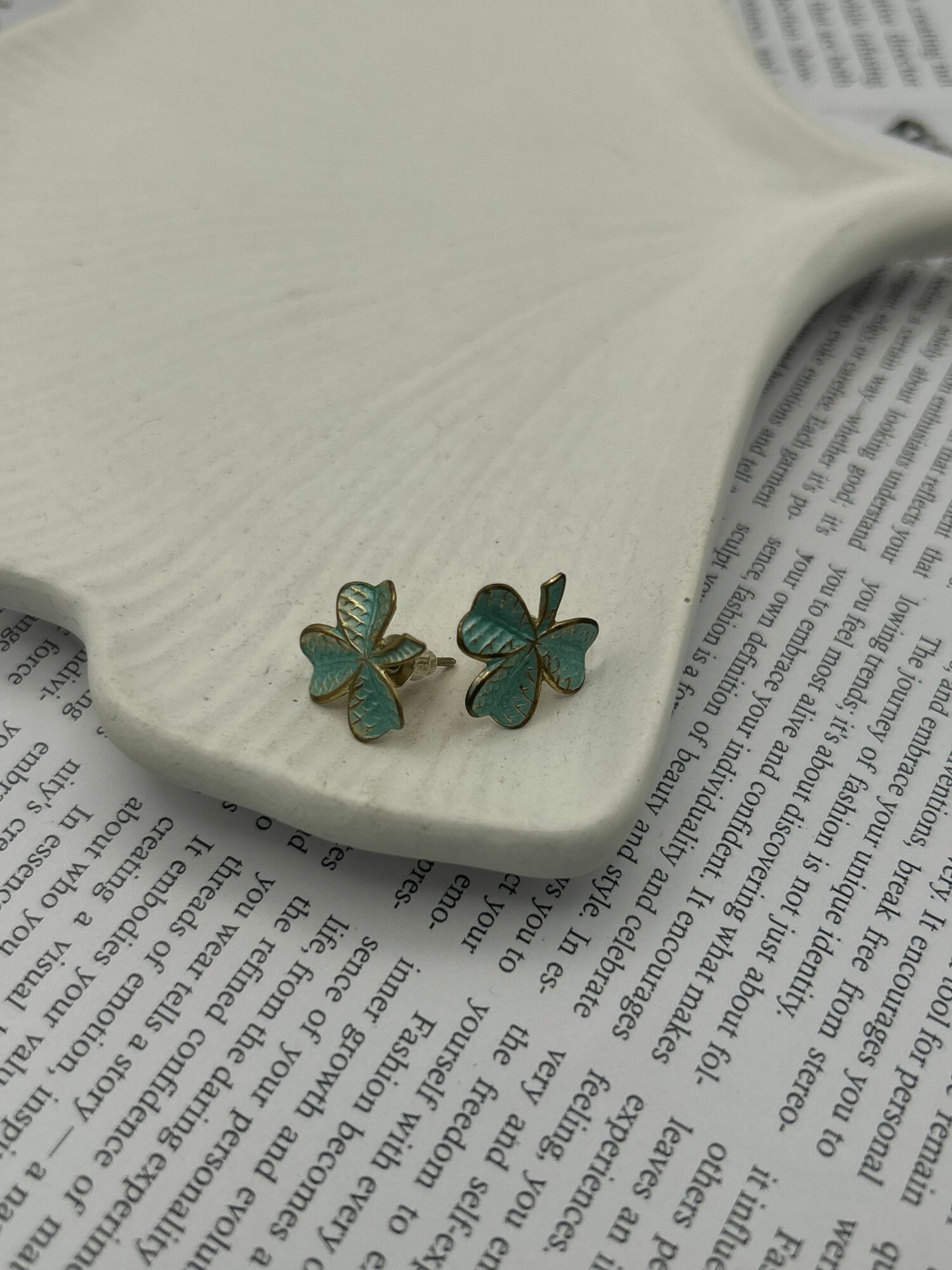 Винтажные серьги гвоздики, трехлистный клевер