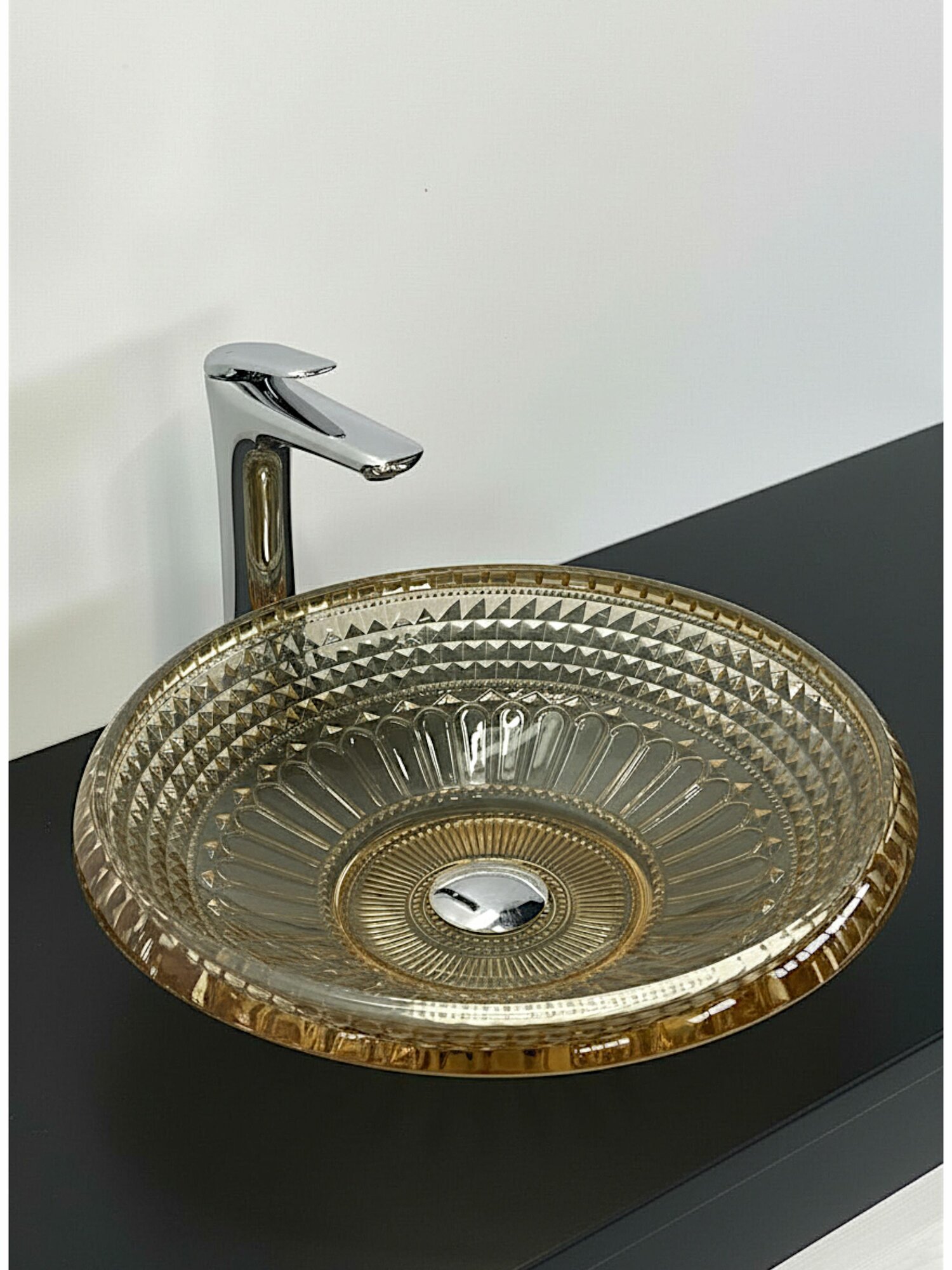 Накладная стеклянная раковина 45 см Comforty CF21207 цвет шампань, для ванной на столешницу