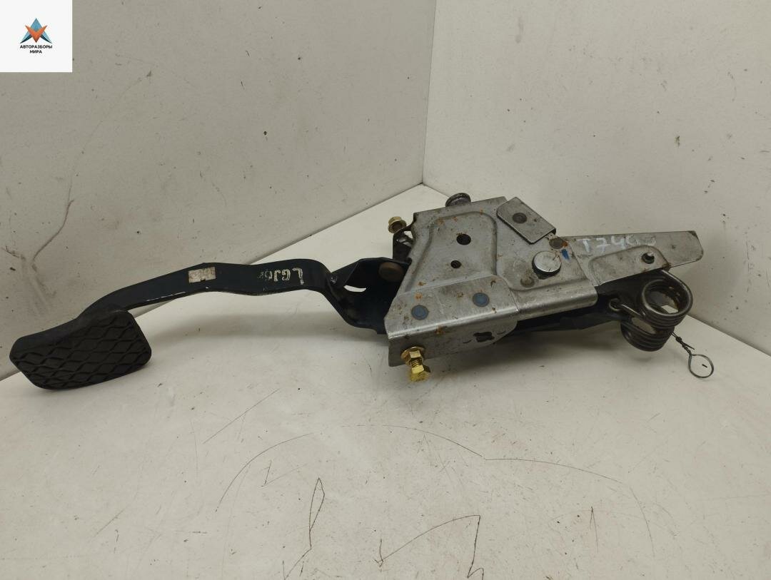 Педаль сцепления Mazda 6 GG 2003