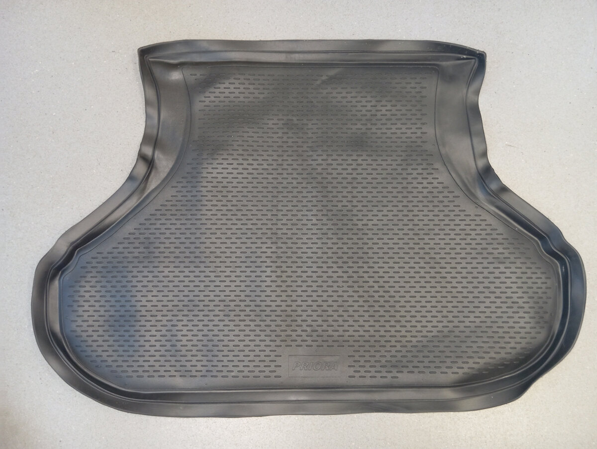 Коврик в багажник Lada Priora седан