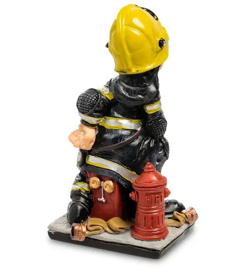 RV-960 Статуэтка "Пожарный" (W.Stratford)