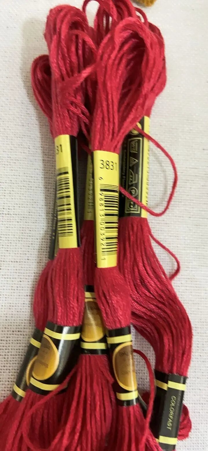 Набор ниток для вышивки DMC 3865 3831