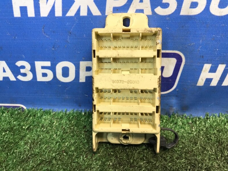 Блок предохранителей Kia Magentis MG 2.0 G4KA 2006 919722G010