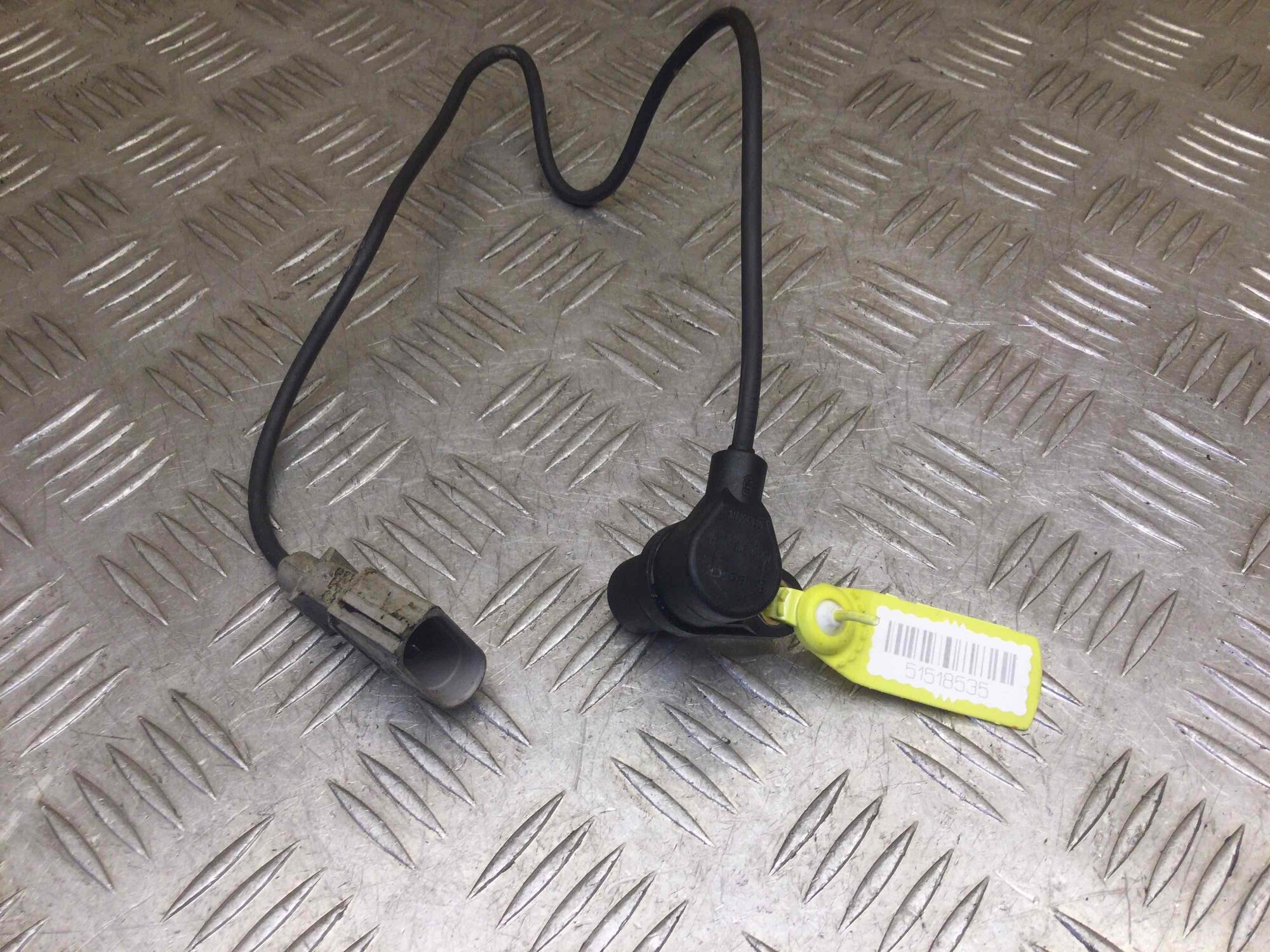 Б/У Датчик коленвала Volkswagen Golf 4 поколение (1997-2004) 2000 г.