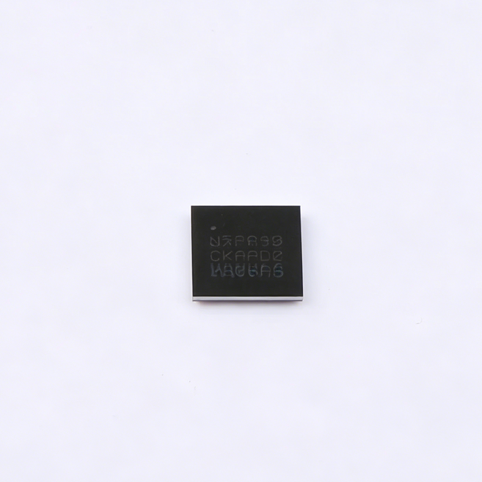 Беспроводной приемопередатчик для электронных компонентов NRF52840-CKAA-R7 WLCSP-93 2,4 ГГц~2,4835 ГГц