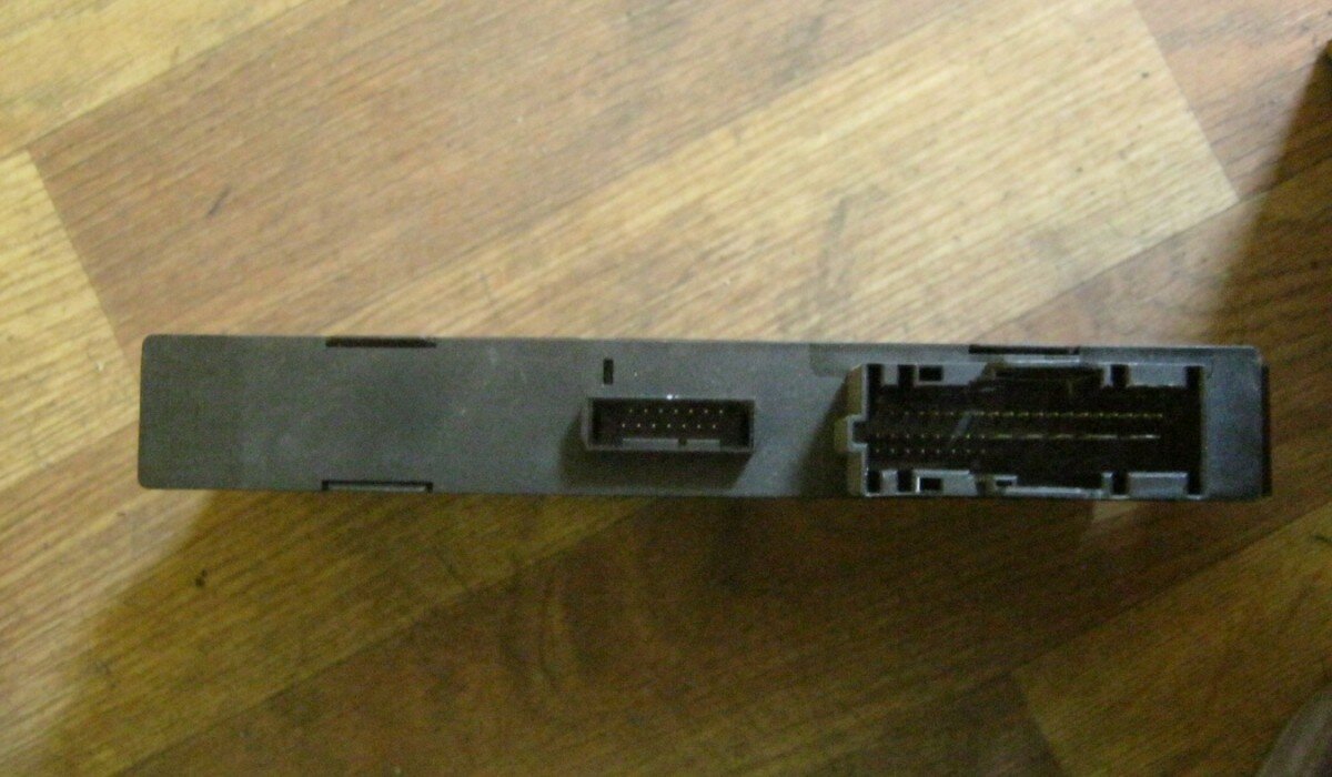 Блок электронный 5-серия E60/E61 BMW 61359147227