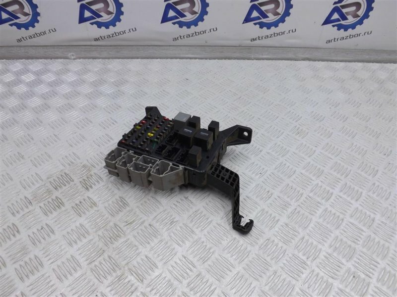 Б/У Блок предохранителей Ford Mondeo 3 / Форд Мондео 3 2.0 CJBA 145Л.С. 2003