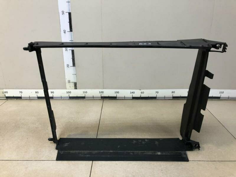 Кожух радиатора Renault Logan 2 2014