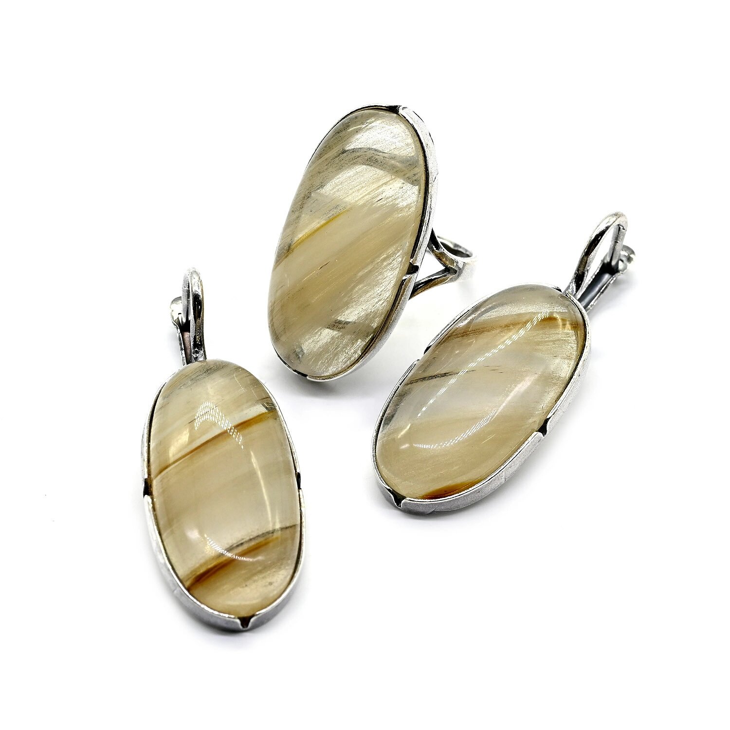 Комплект бижутерии: кольцо, халцедон