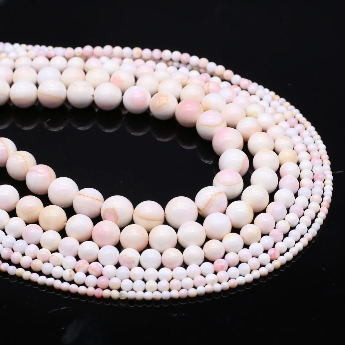 Розовые перламутровые бусины из ракушек 6mm