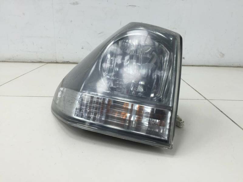 Фонарь задний наружный левый Lexus RX 300/330/350/400h XU30 2003-2009