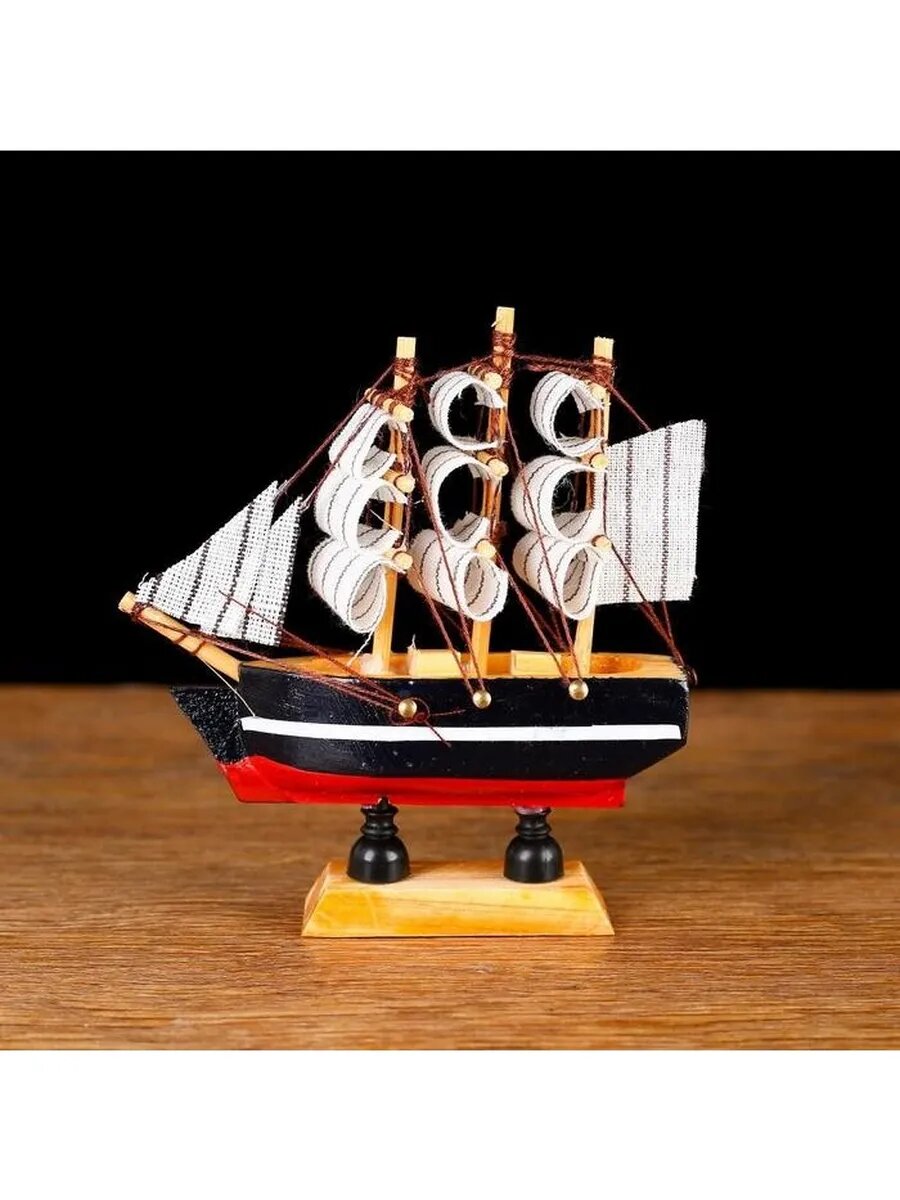 Корабль сувенирный малый «Дельфин», борта синие с белой поло