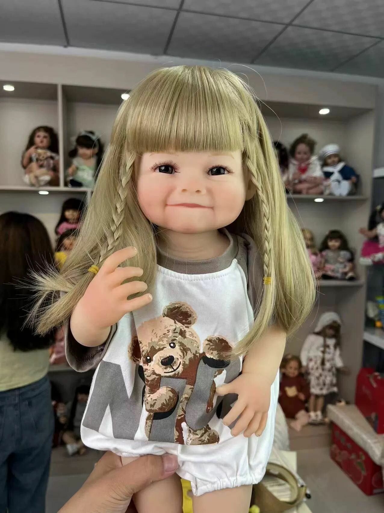 Кукла Реборн Силиконовая Девочка 55 см можно купаться в воде Со светлыми волосами и в белой одежде / Реалистичная кукла