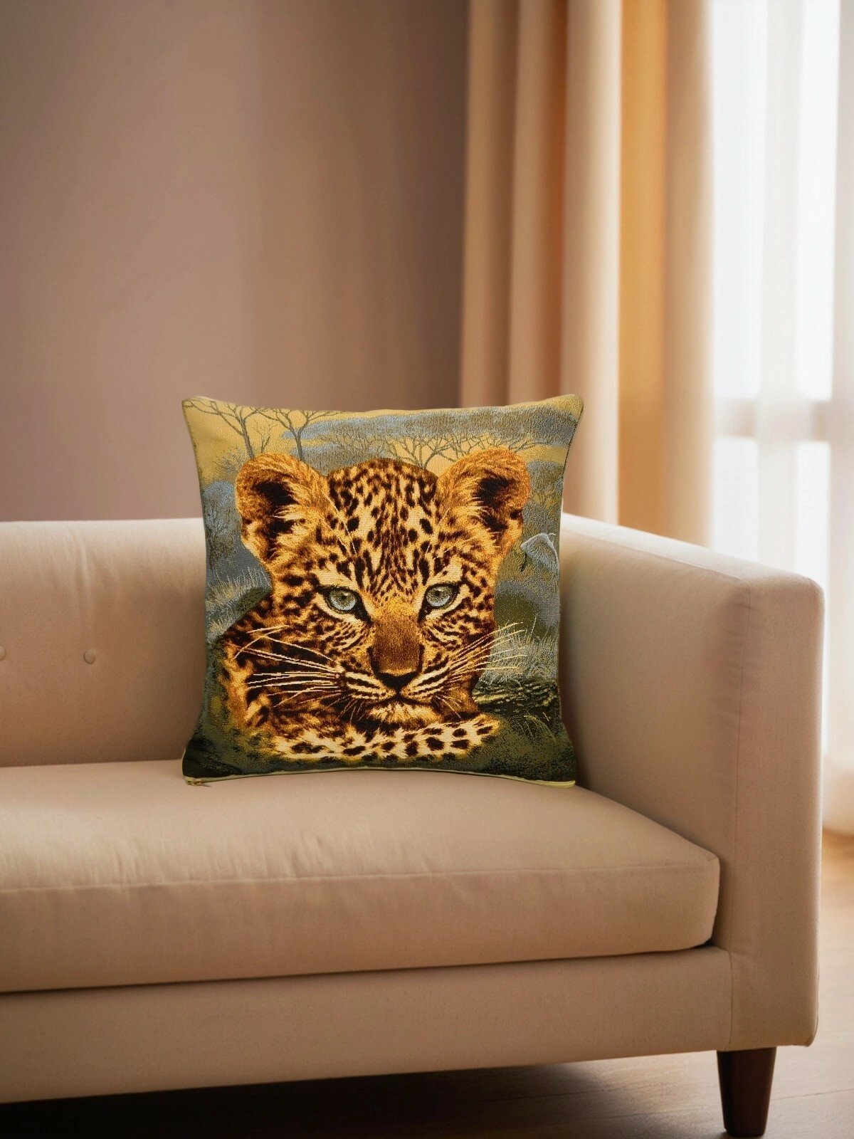 Декоративная гобеленовая наволочка "Дикие кошки Гепард" 32х32 см MIDA VANERI