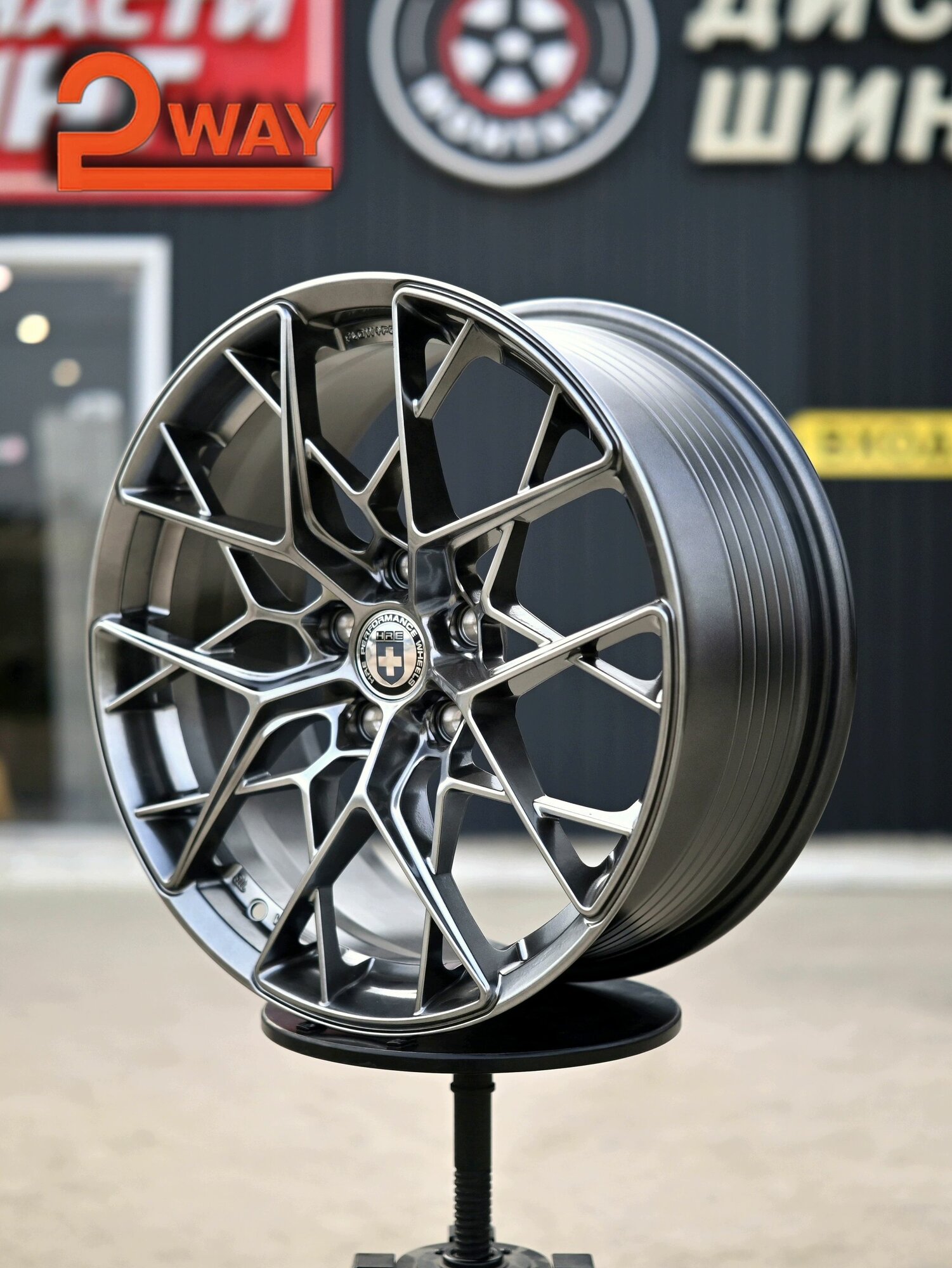 Диски Taigiro HRE FF10, R18, ET35, 8.0J, легкий сплав, темный хром