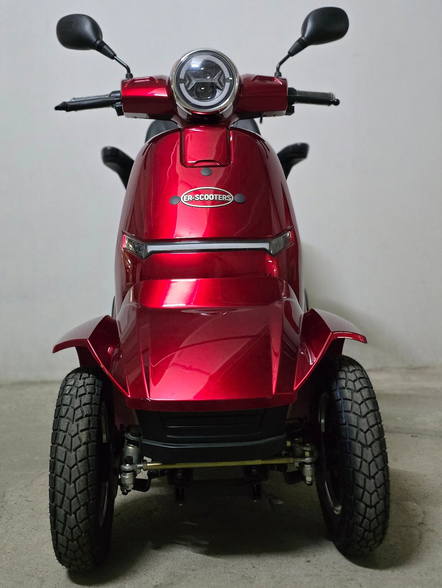 Электроскутер четырехколесный ER-SCOOTERS MUNGO (60V 20Ач 1000W 25 км/ч 50км) со светодиодной оптикой